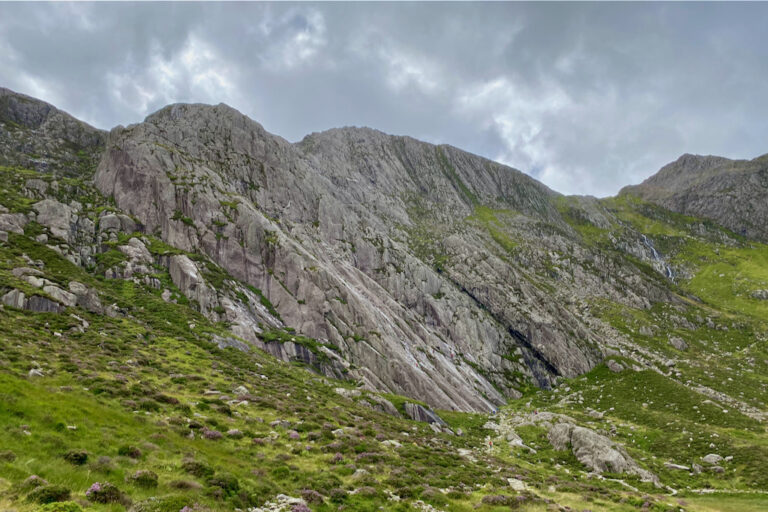 Devil’s Kitchen Snowdonia with Kids: The Complete Picture Guide - Grow ...